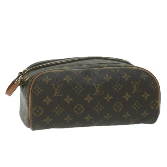 Louis Vuitton | Bags | Louis Vuitton Monogram Dop Kit Cosmetic Pouch ...